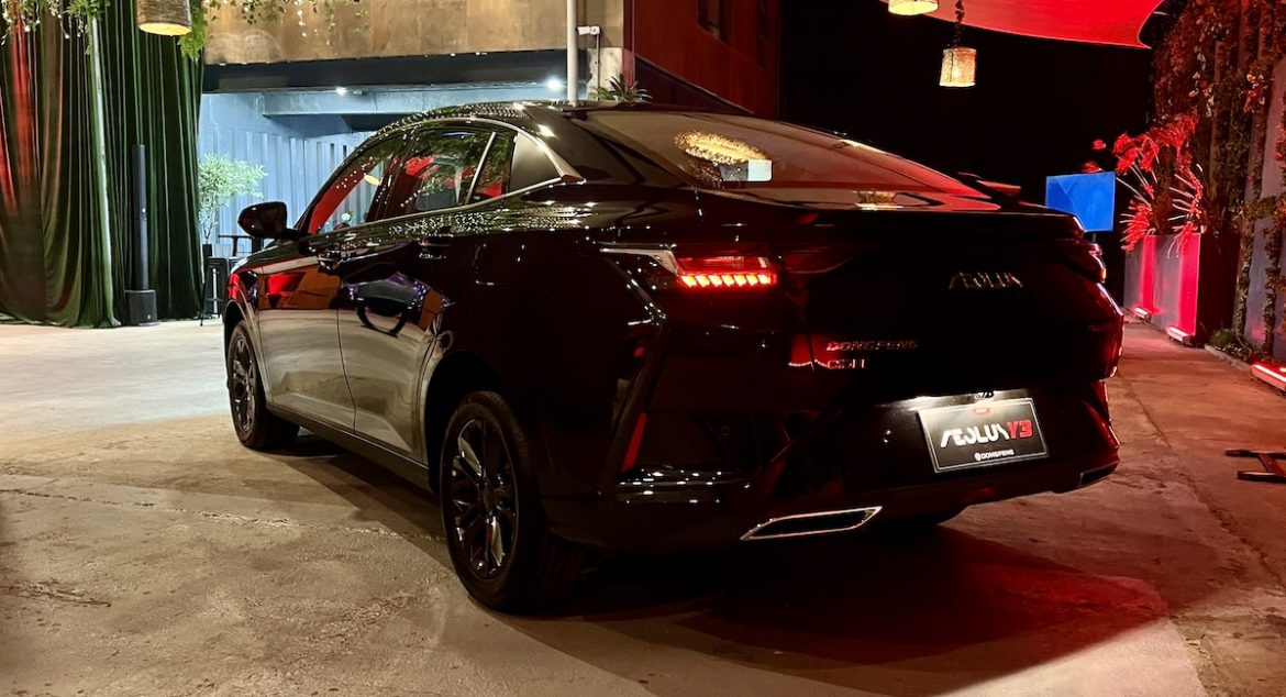 Aeolus Y3, Aeolus GS Cross y T5: Dongfeng devela sus 3 estrenos