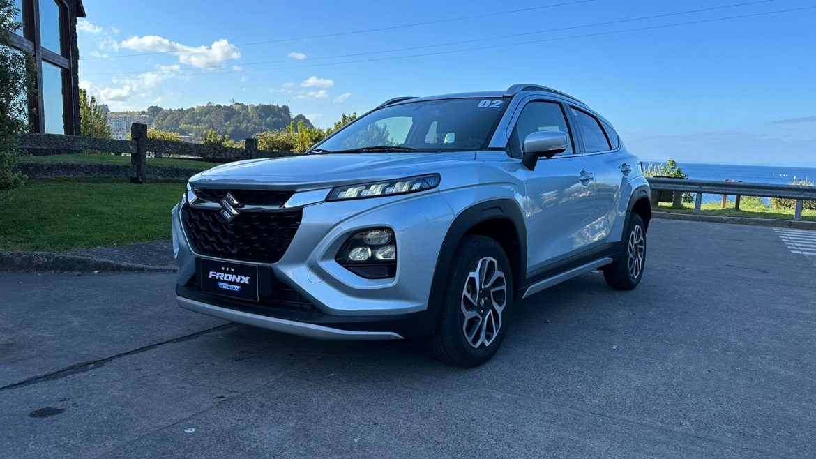 Suzuki estrena su nuevo Fronx como el híbrido más barato del mercado ...