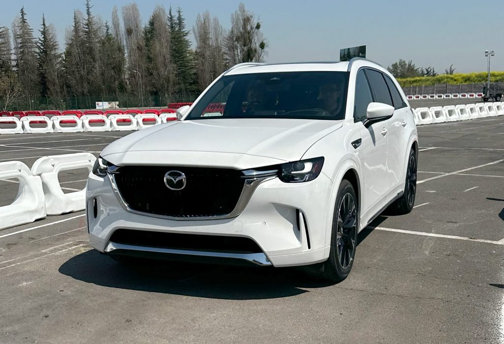 Mazda lanza en Experiencia E el CX-90, su modelo más potente