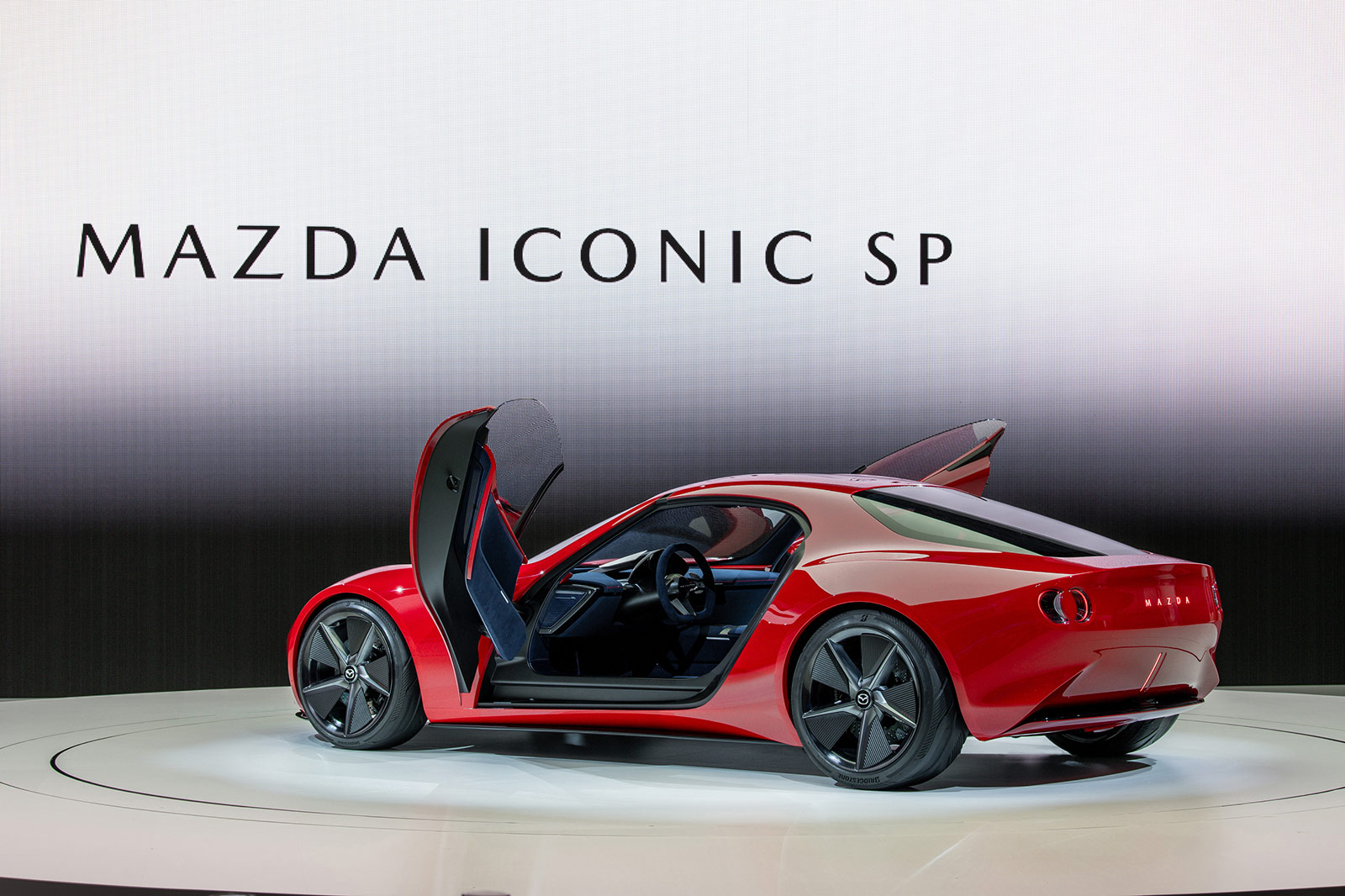Mazda presentó en el Japan Mobility Show 2023 su "Iconic SP Concept"