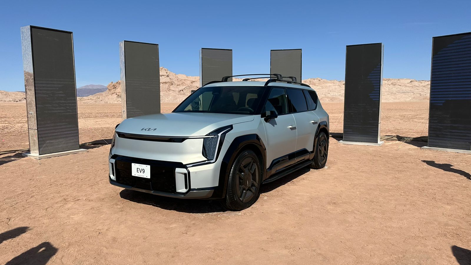 Kia estrena su nuevo EV9 en un gran evento en Atacama
