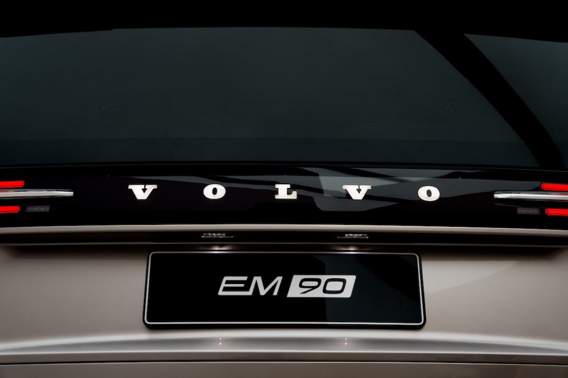 Volvo EM90 Studio Stills - Rutamotor