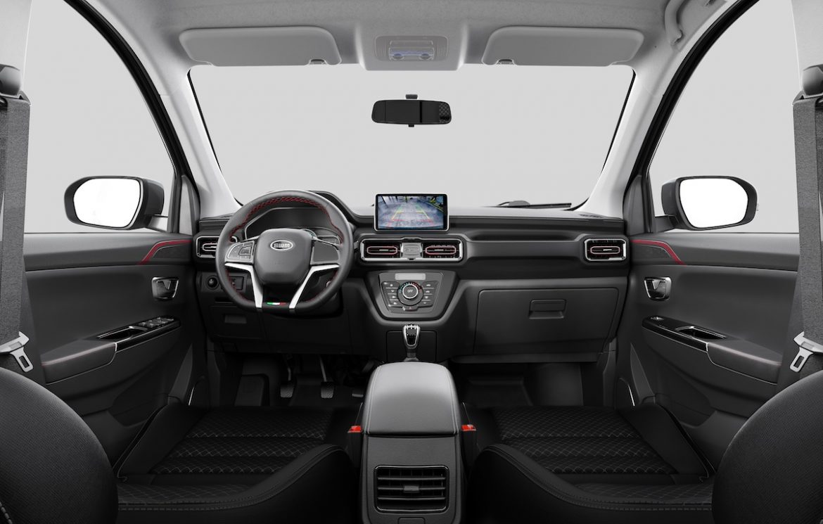 SWM estrena el SUV G03F, el siete plazas más barato de Chile