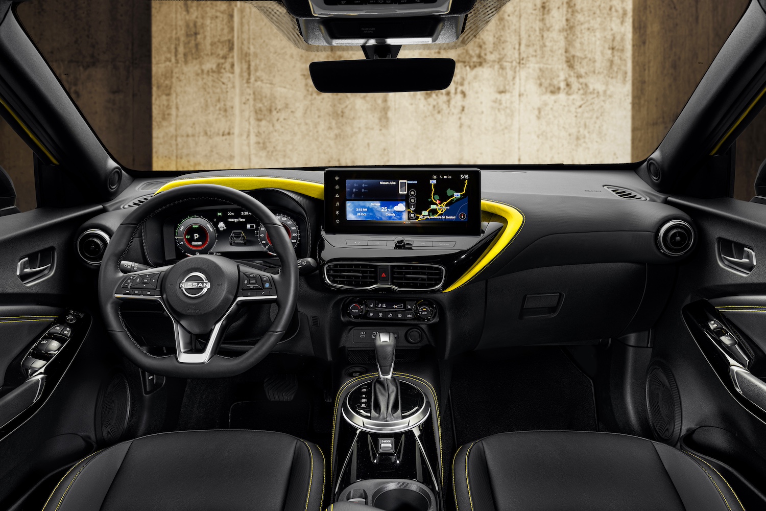 Nissan Juke Rutamotor interior_ iconic yellow body color - N-Sport ...