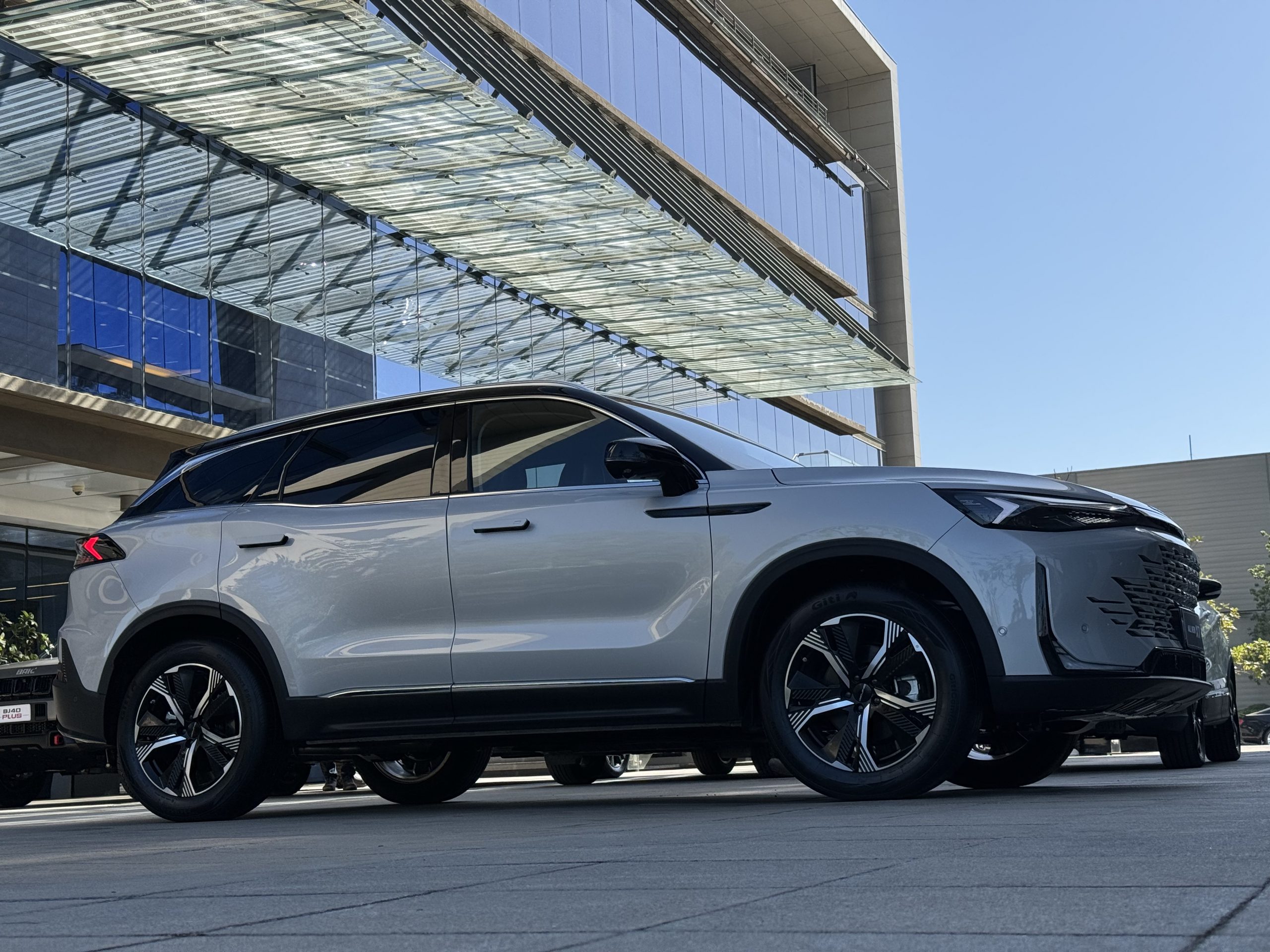 Baic completa su portafolio en Chile con el nuevo X7: