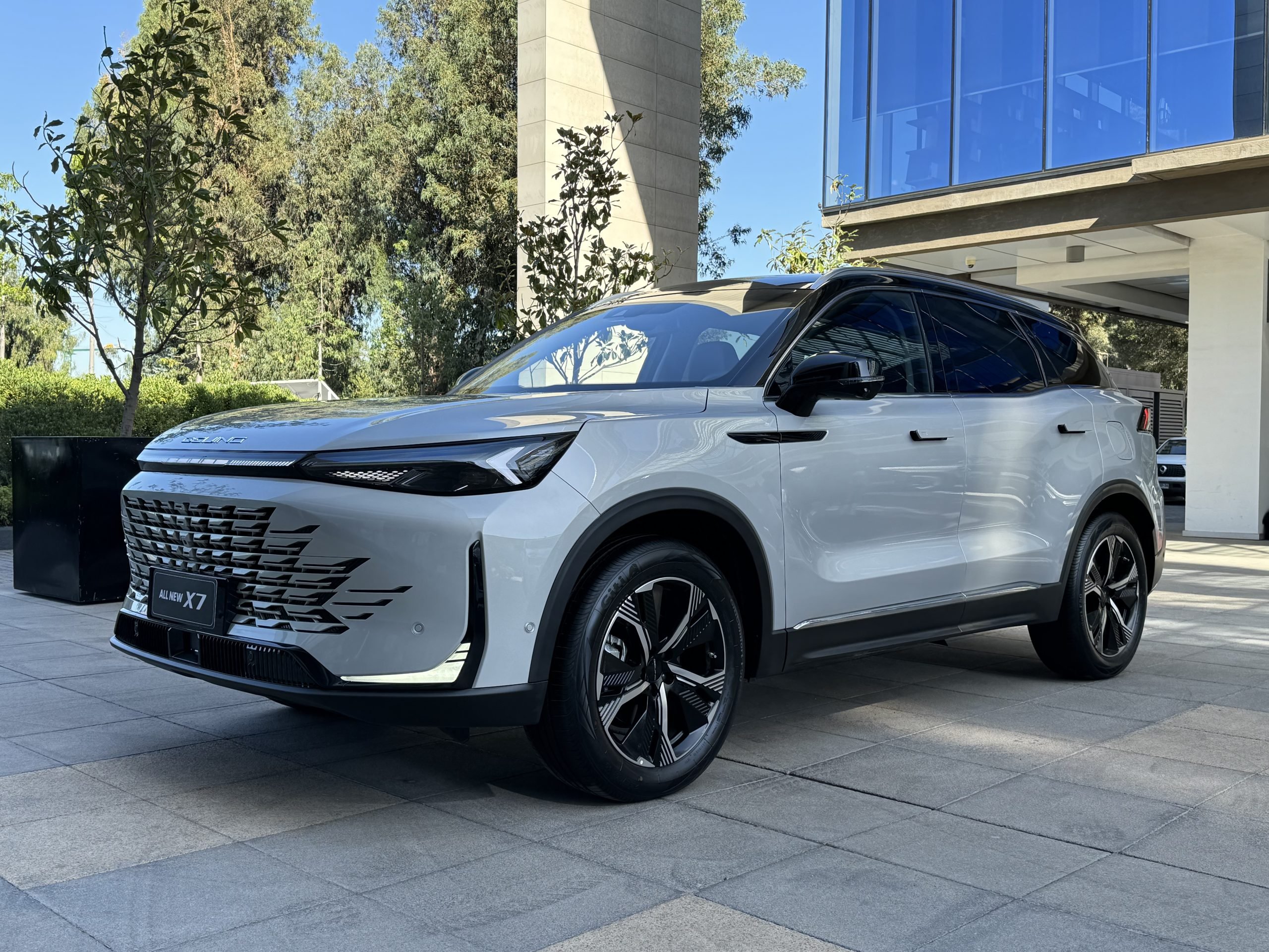 Baic completa su portafolio en Chile con el nuevo X7: