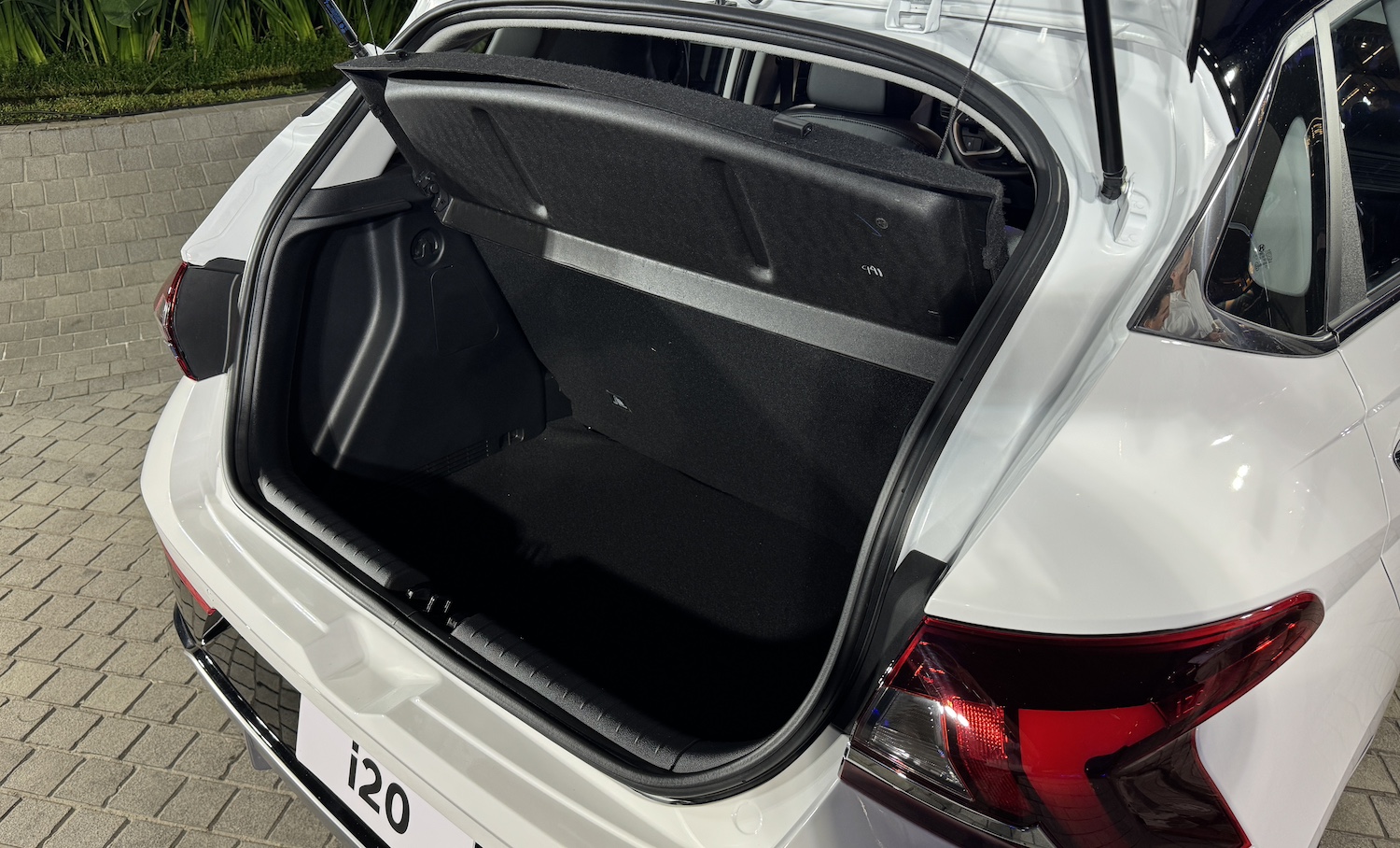 Nuevo i20: el hatchback completa la gama seis airbags de Hyundai