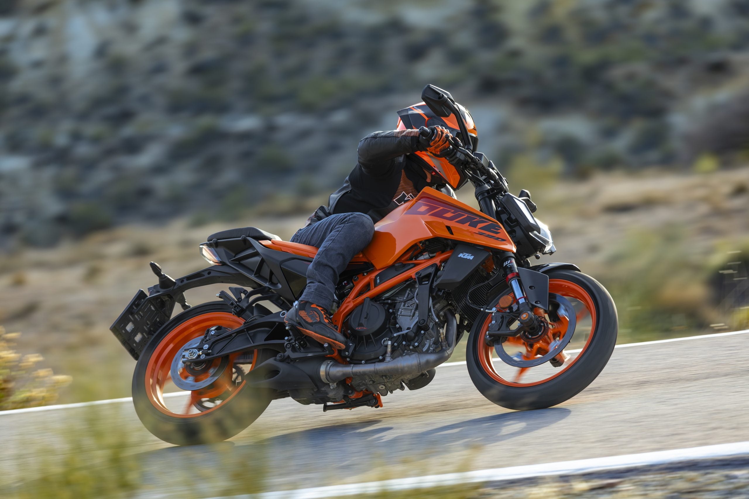 KTM estrena en Chile las nuevas 250 y 390 Duke