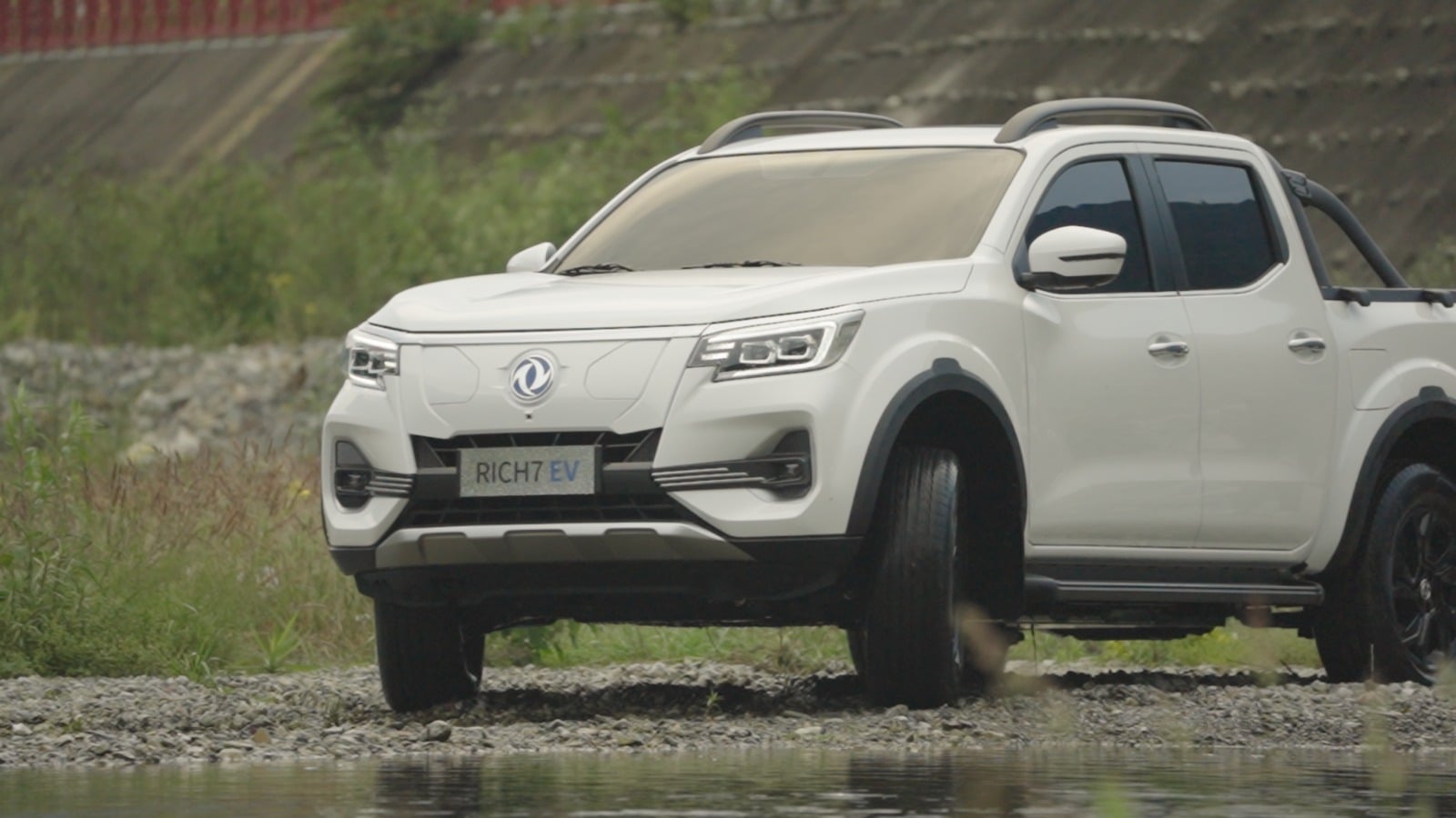 Voltera R7: llega a nuestro país la primera camioneta eléctrica 4x4