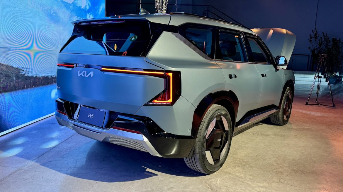 En versiones 2WD y AWD: Kia estrena en Chile el nuevo EV5