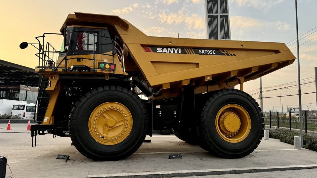 El especialista Sany estrena su camión minero para 95 toneladas