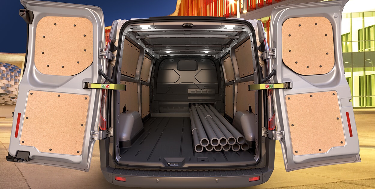 Ford Transit Custom aterriza con nuevo motor y más equipamiento