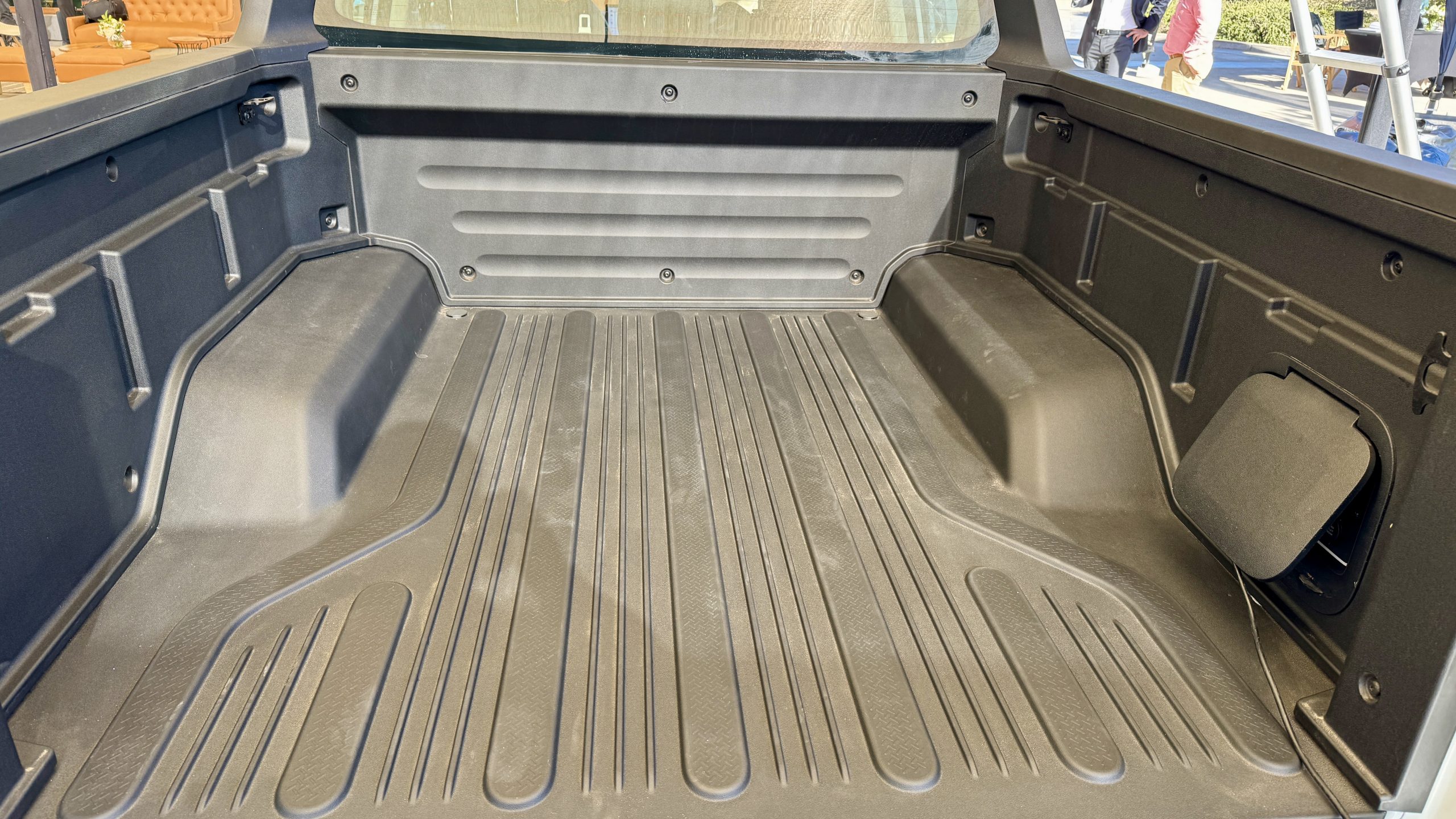 Riddara debuta en Chile con una pick-up 100% eléctrica