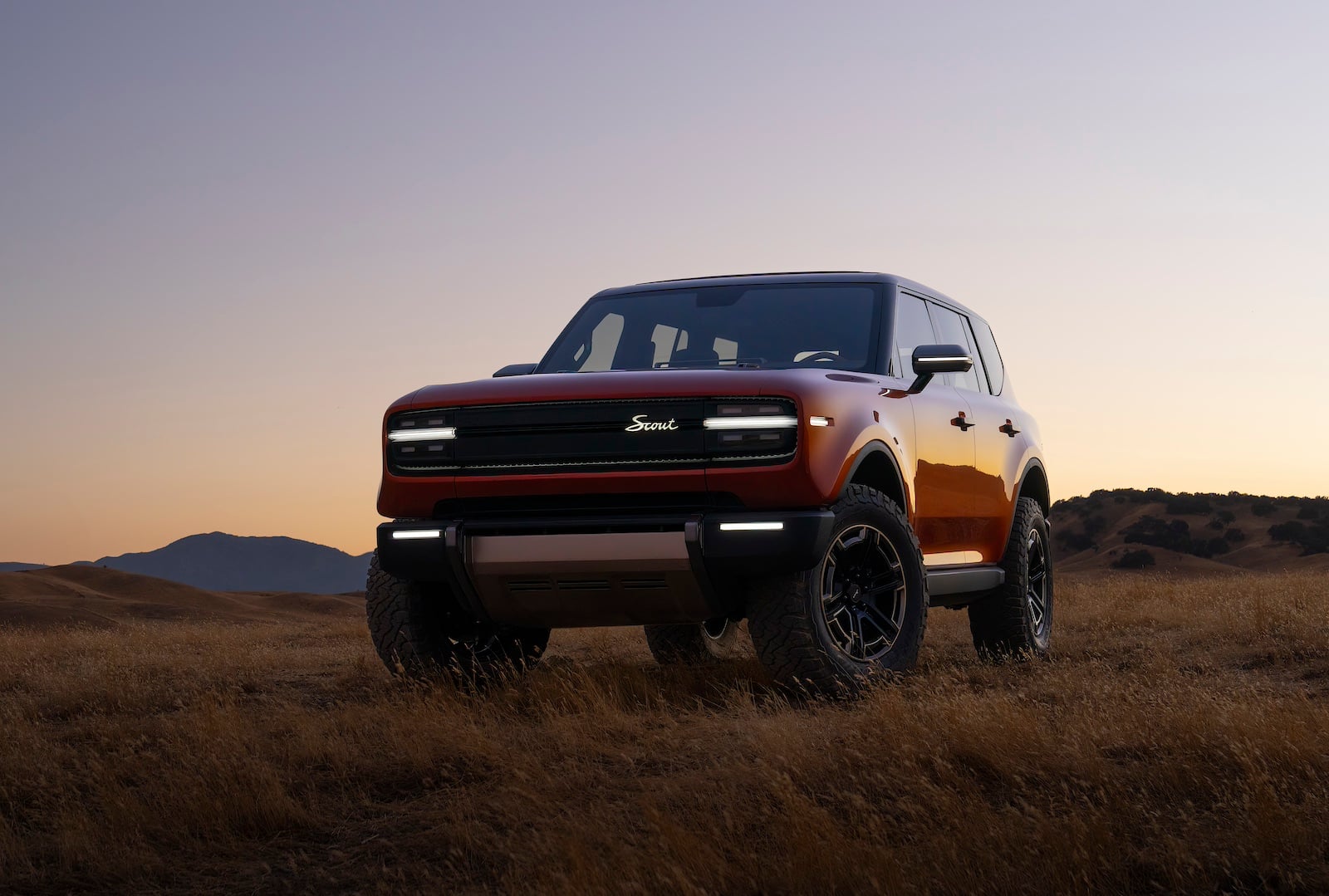 Los todoterrenos Scout también contarán con motores térmicos