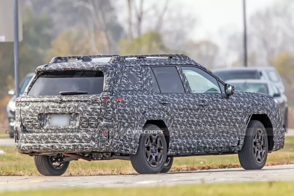 Asoma el que sería el primer prototipo del nuevo Subaru Outback