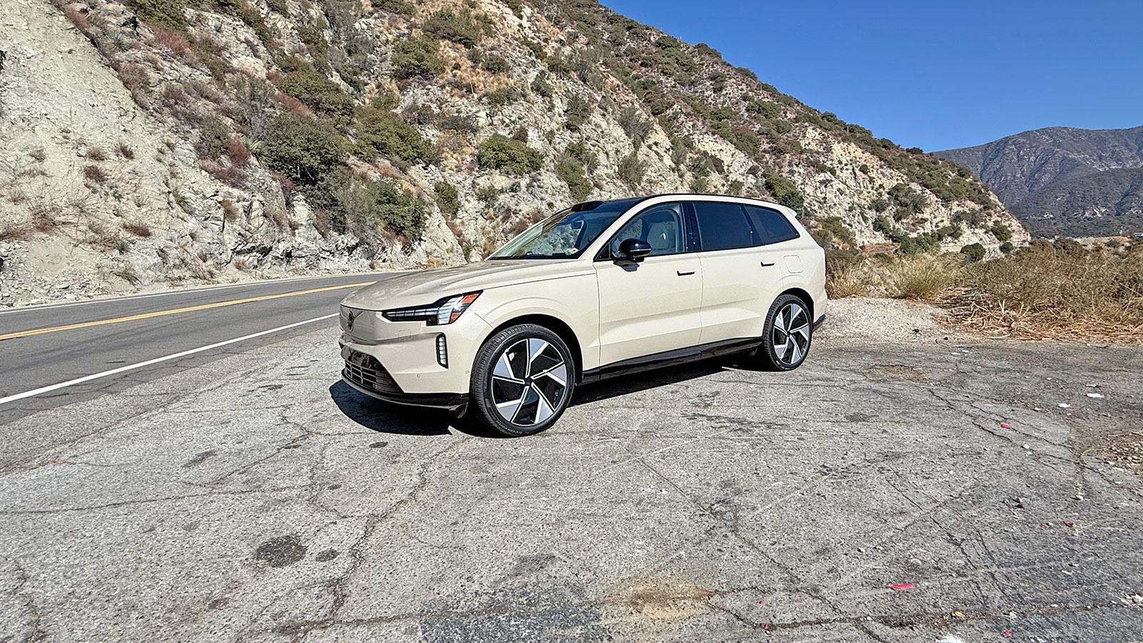 El Volvo EX90 es candidato en 2 categorías del World Car Awards