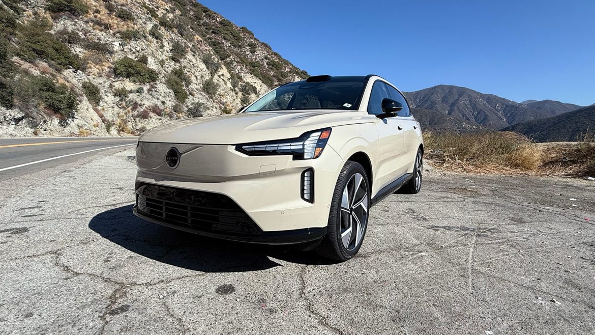 El Volvo EX90 es candidato en 2 categorías del World Car Awards