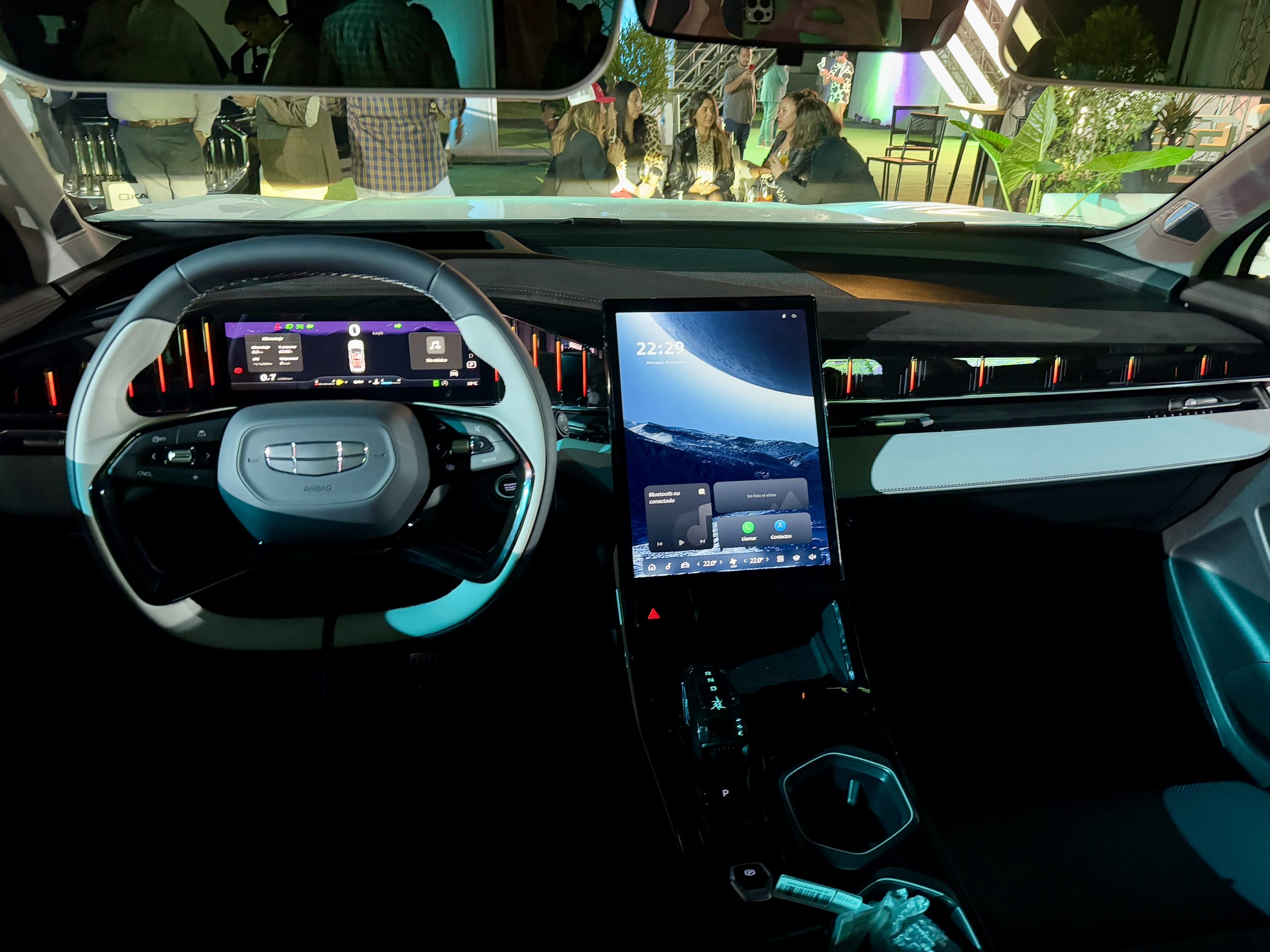 Geely inicia su nueva era con los lanzamientos de dos modelos