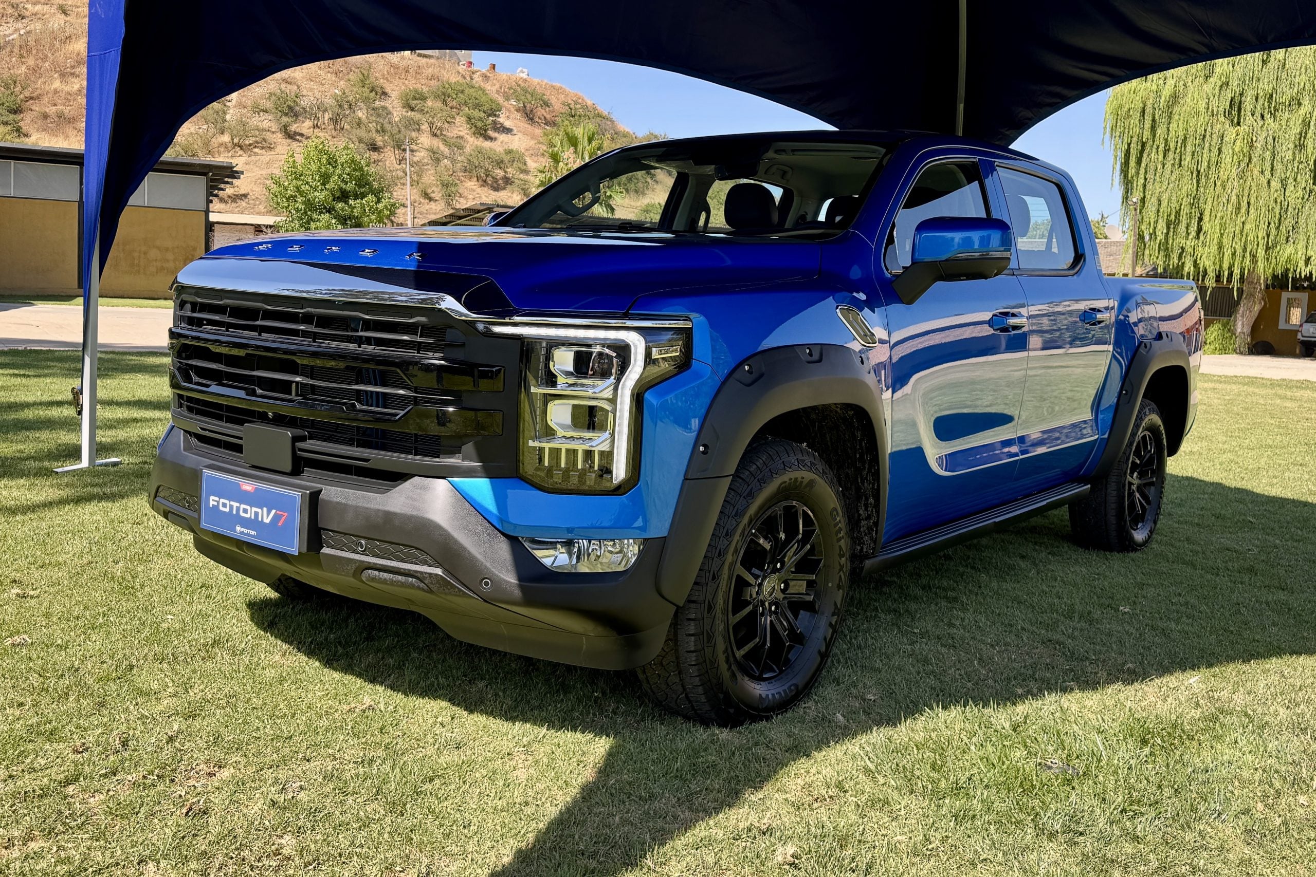 Foton se juega con un doble estreno de camionetas 4x4