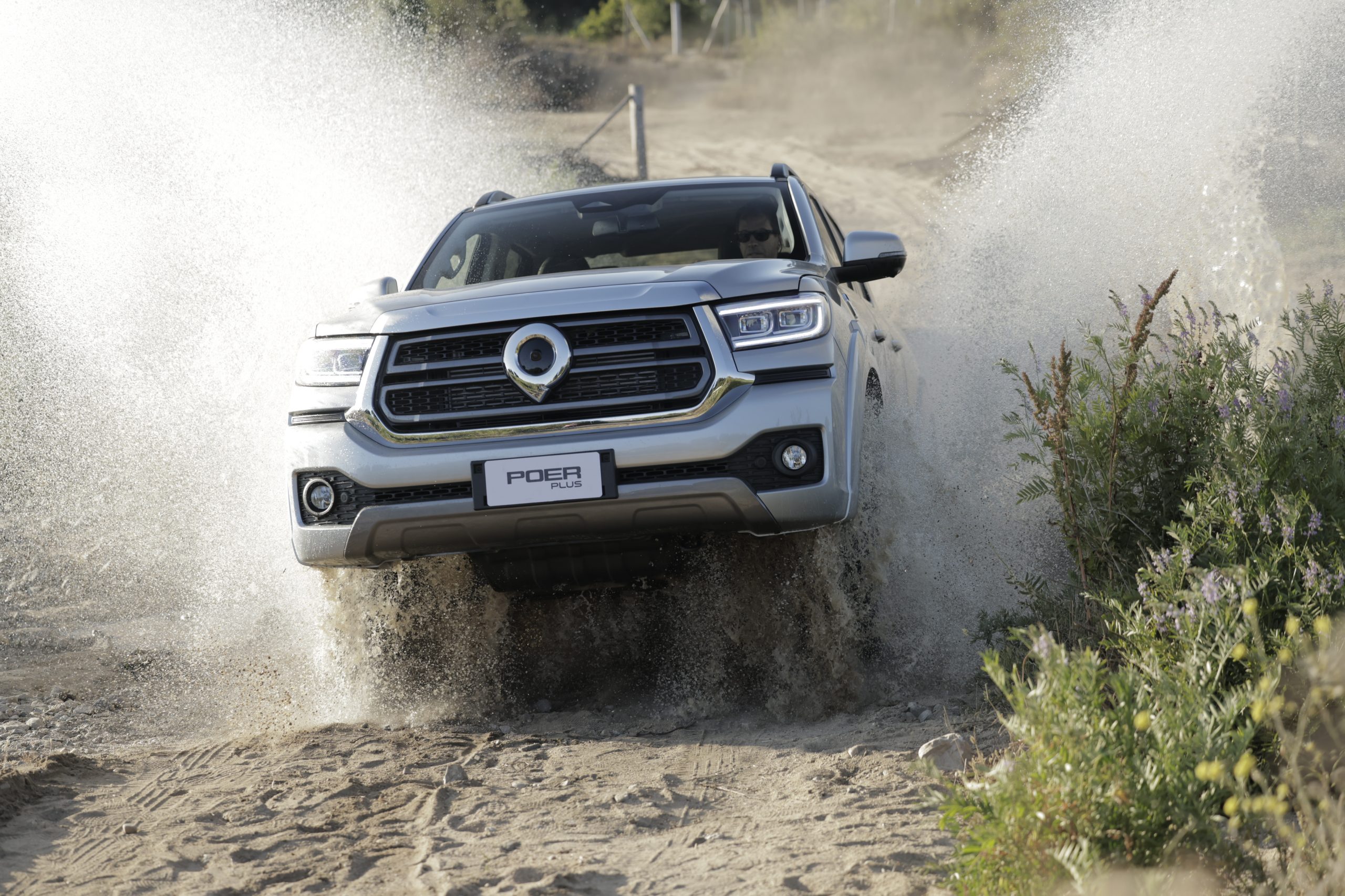 Más vitaminas: La Poer ahora en Chile con motor turbodiésel 2.4L