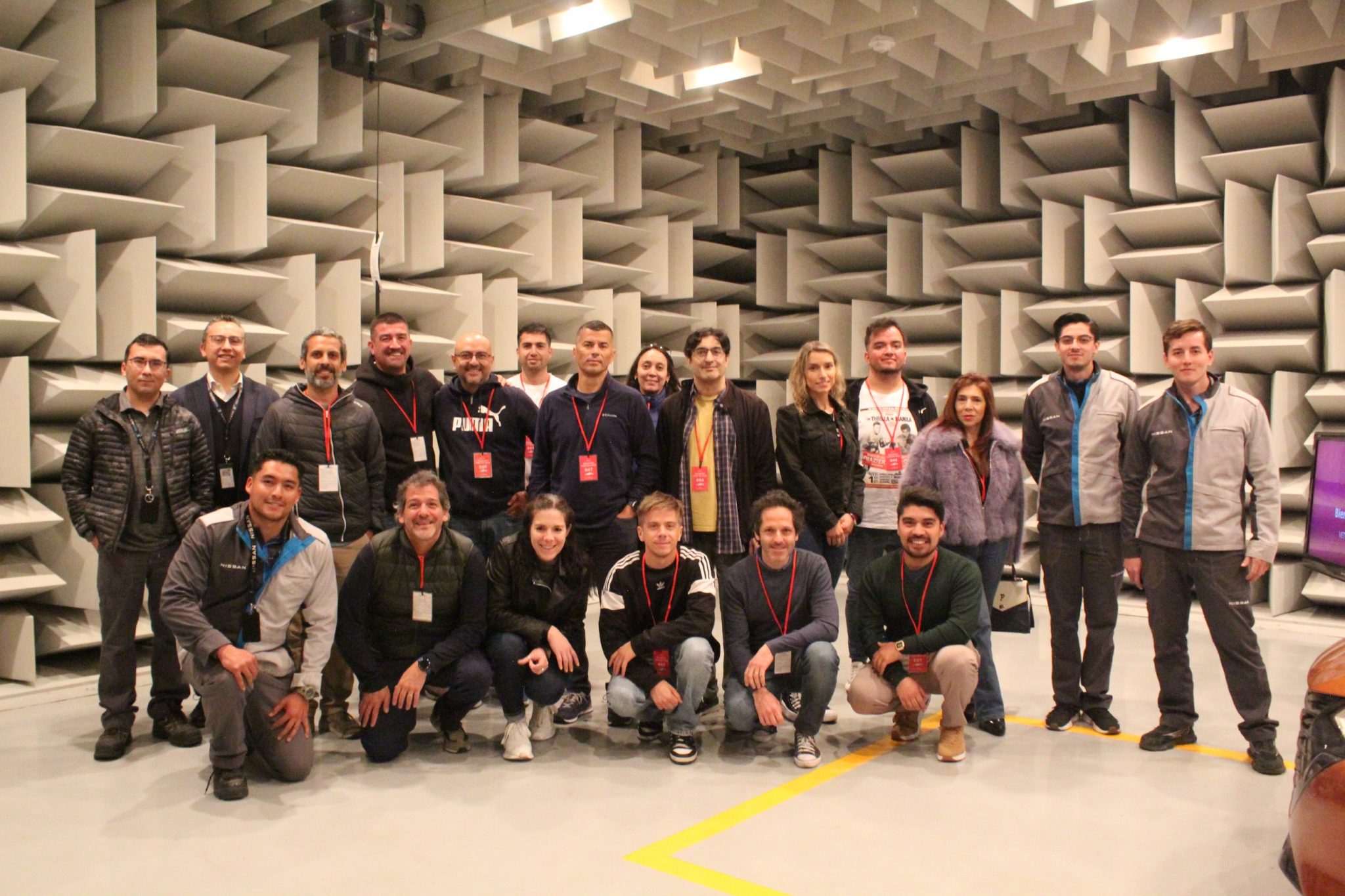 Visitamos Nistec, el centro donde Nissan simula las duras condiciones que enfrentarán sus ...