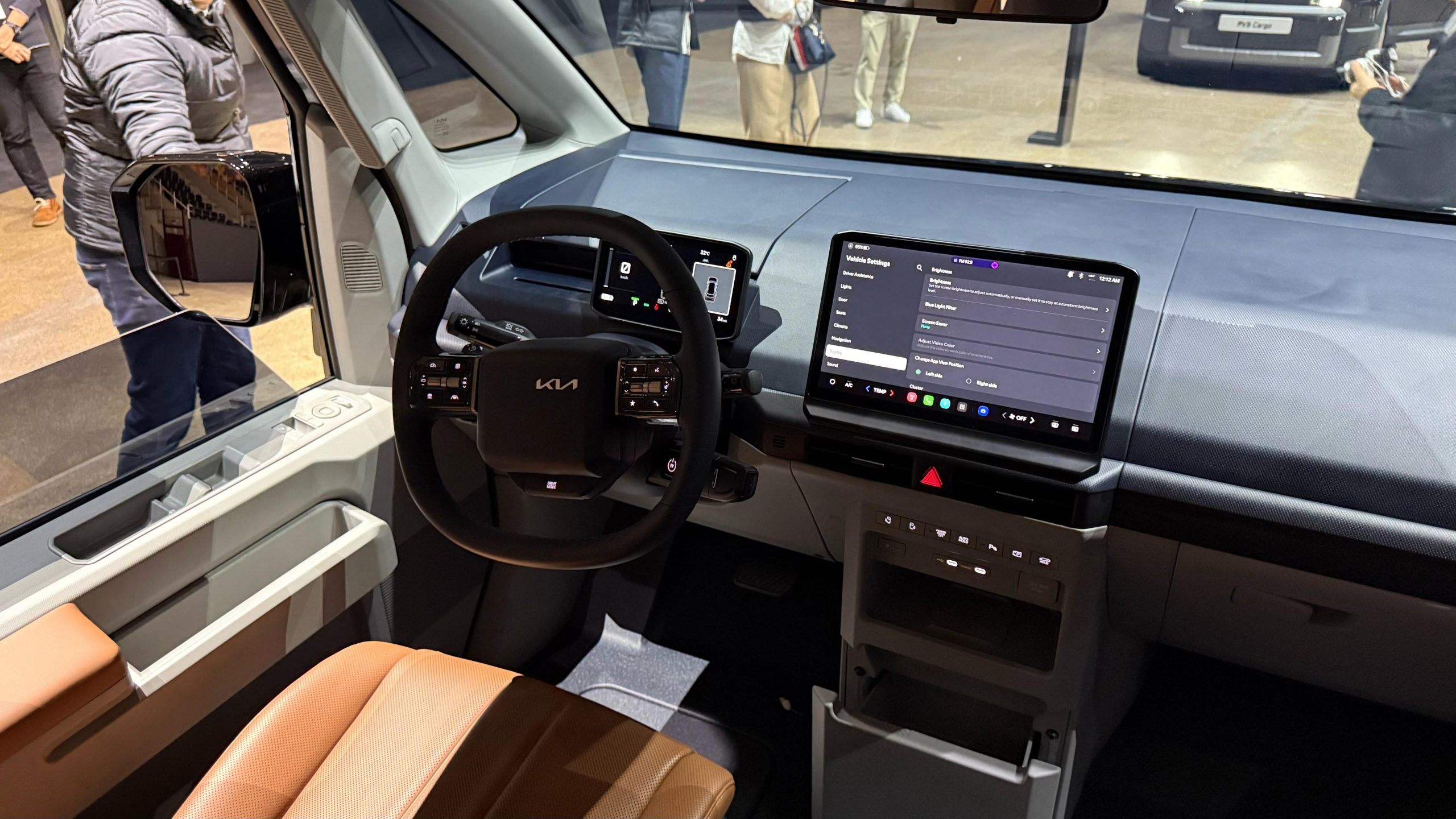 A los PV5 furgón y van ahora Kia sumará la variante chasis-cabina