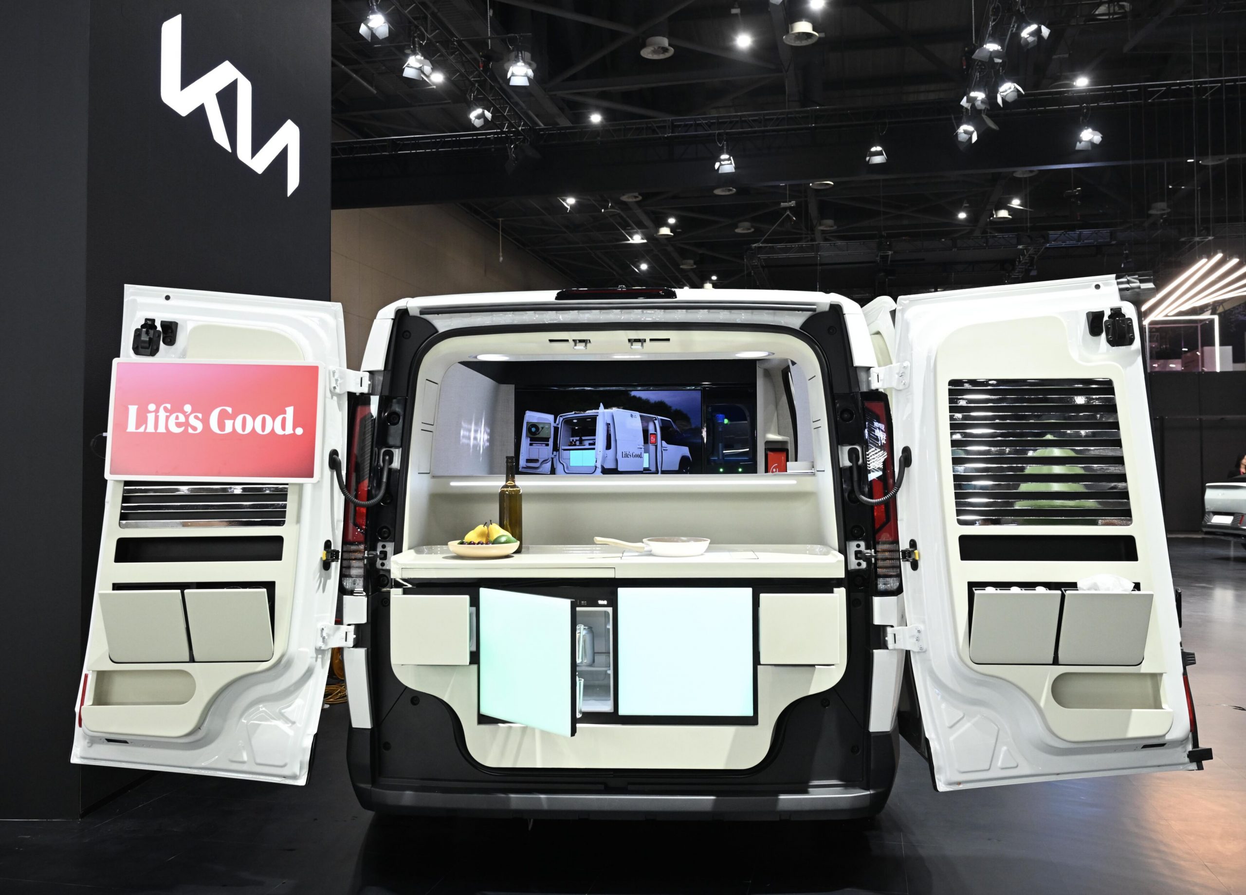 ¿Qué está tramando Kia? Ahora se asocia con con LG Electronics