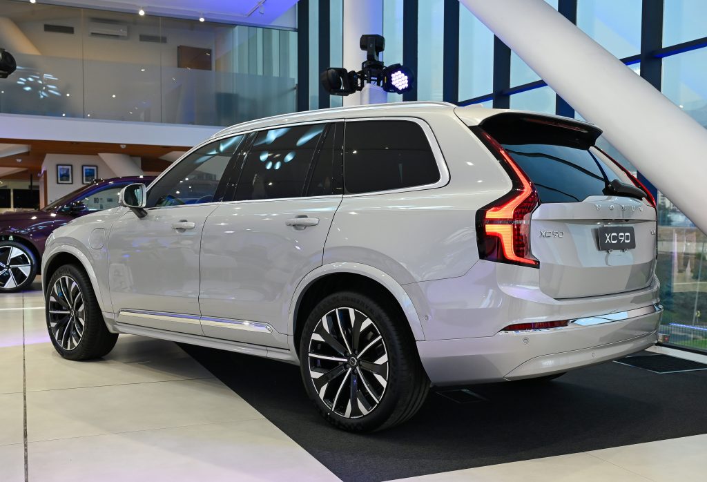 Nuevo buque insignia: Volvo introduce en Chile el premiado EX90