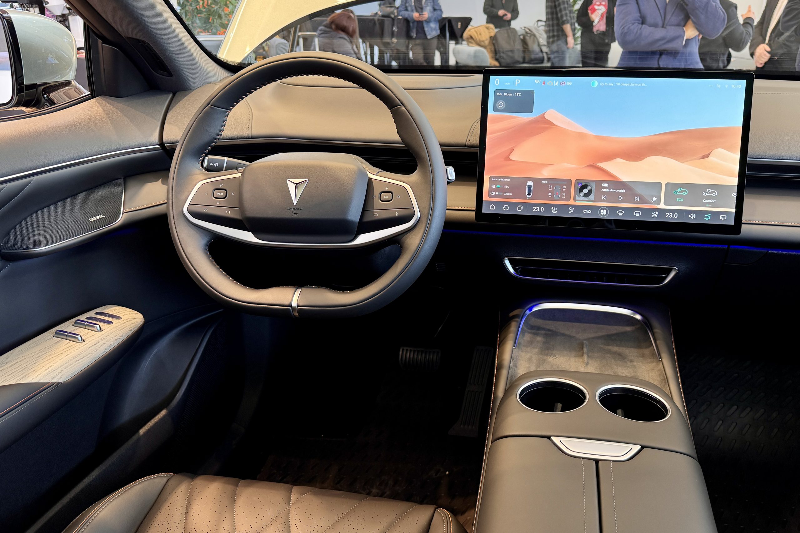 Deepal debuta en Chile con el S07, disponible como EV o EREV