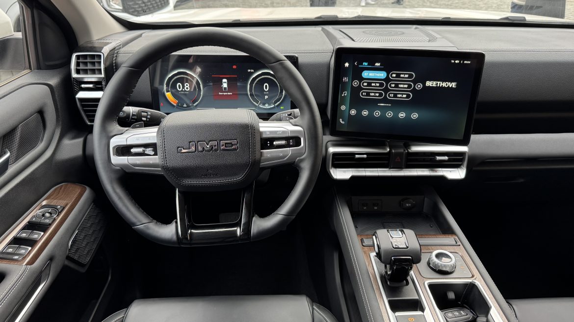 La JMC Grand Avenue suma dos versiones a su line-up