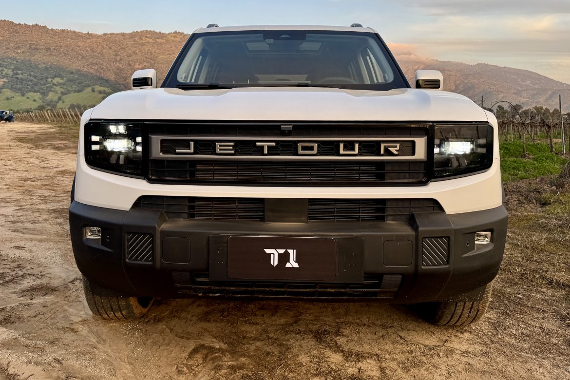 Jetour expande el clan de look aventurero con el flamante T1