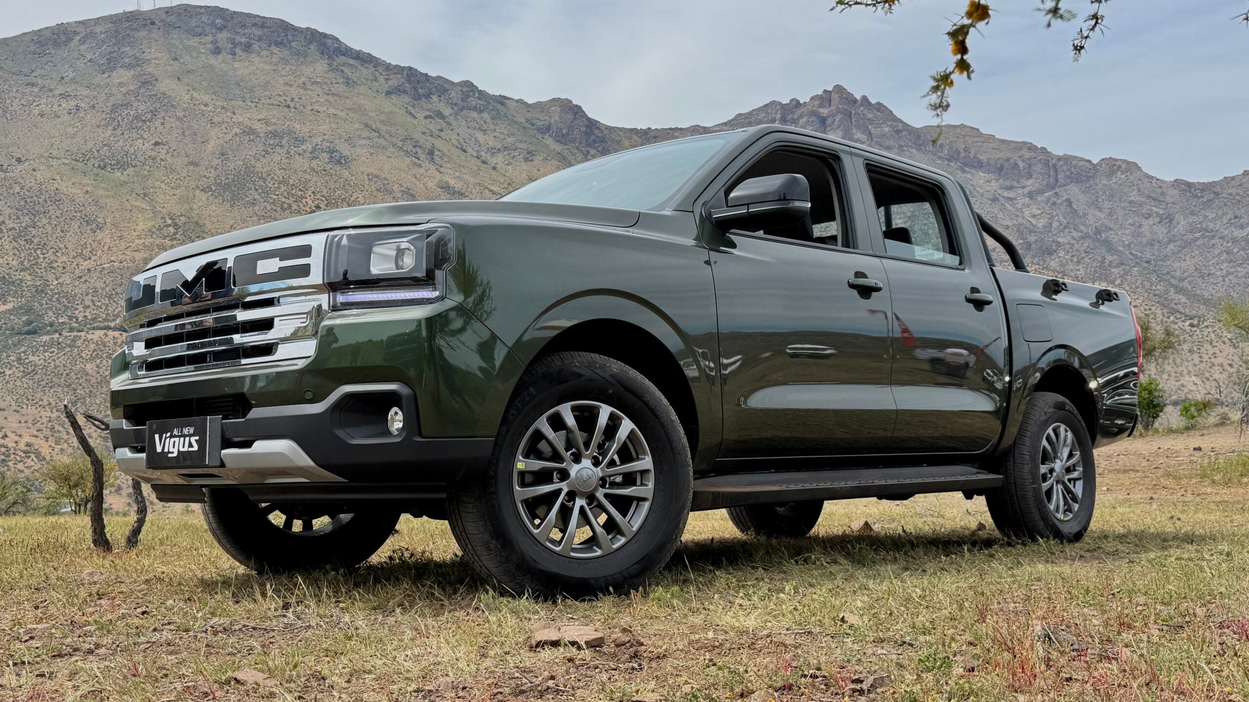 Suzuki estrena su nuevo Fronx como el híbrido más barato del mercado ...