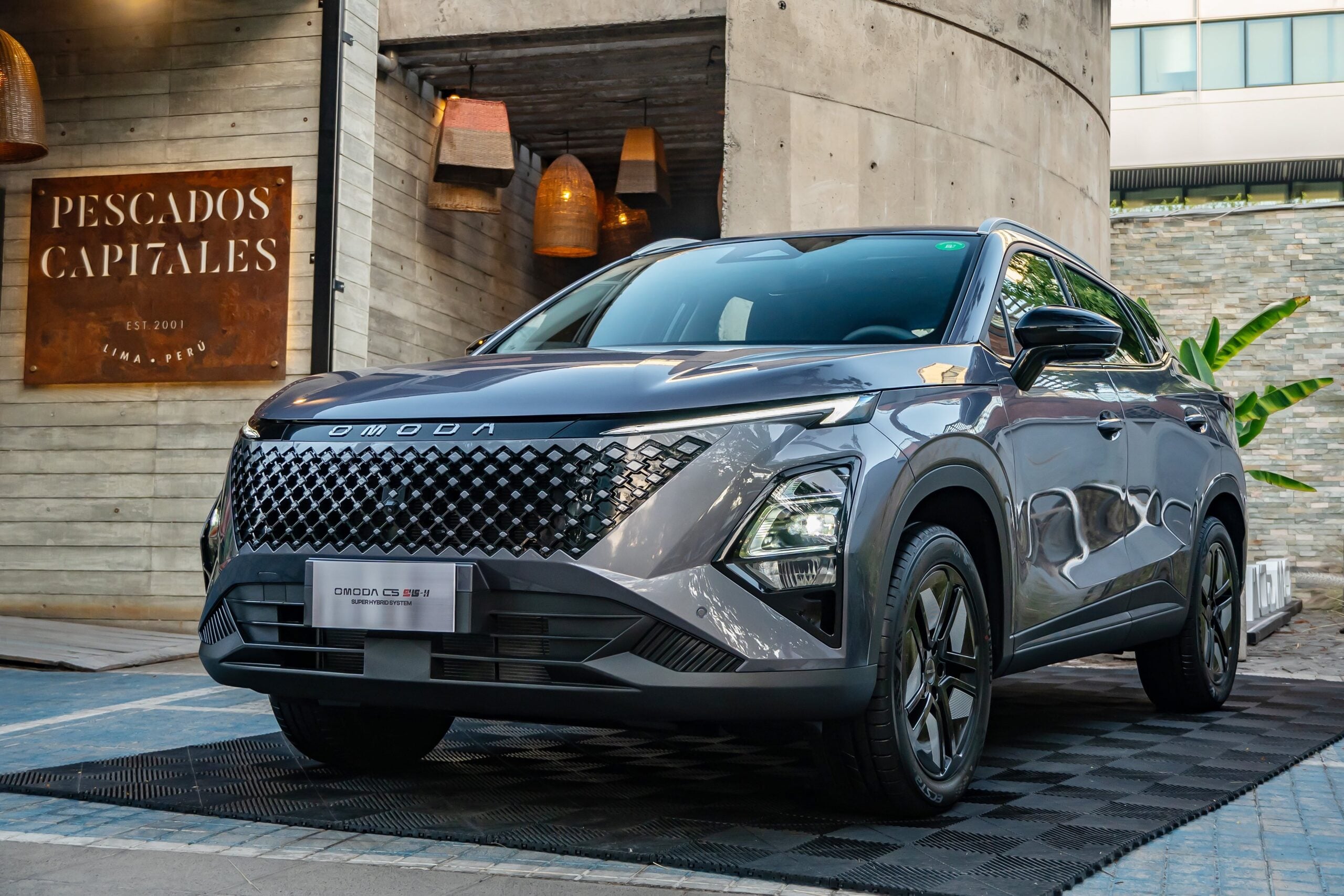 Suzuki estrena su nuevo Fronx como el híbrido más barato del mercado ...