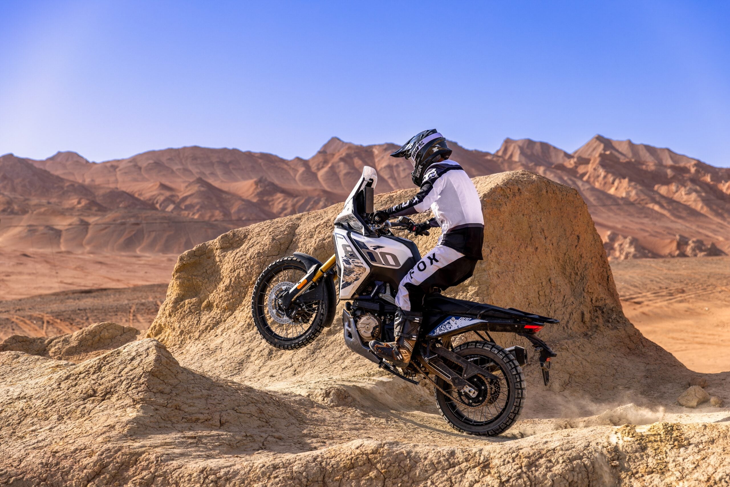 Haval presenta en Chile el H7: nuevo híbrido convencional al ruedo