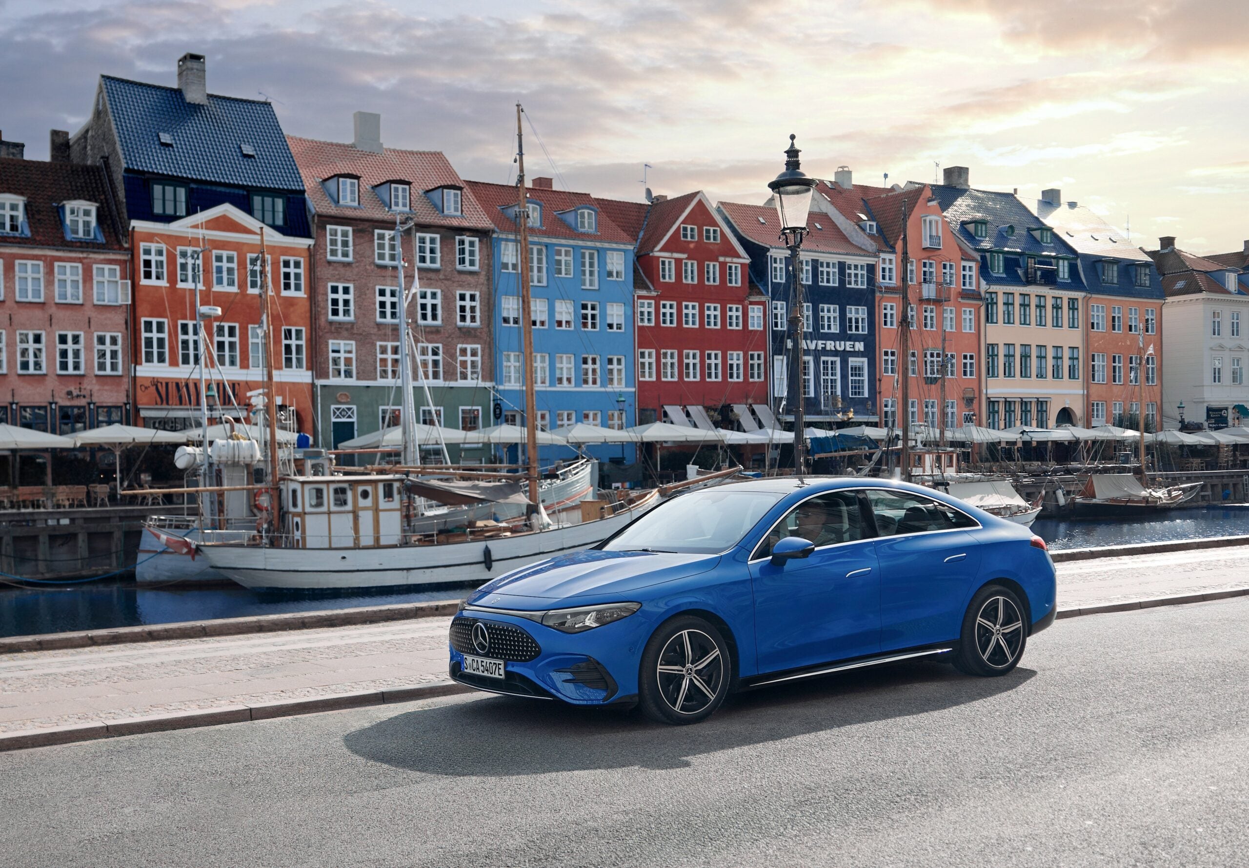 El "deportivo de motor central" de Toyota no era el MR2